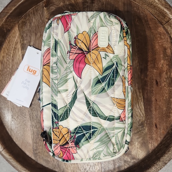 lug | Bags | Lug Roundabout Convertible Bag | Poshmark